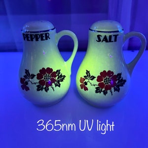 Vintage Hall Pottery Poppy Salt & Pepper Shakers Ceramic Pottery W ...