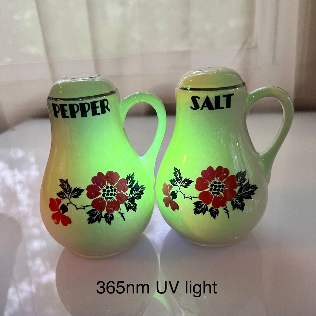 Vintage Hall Pottery Poppy Salt & Pepper Shakers Ceramic - Etsy