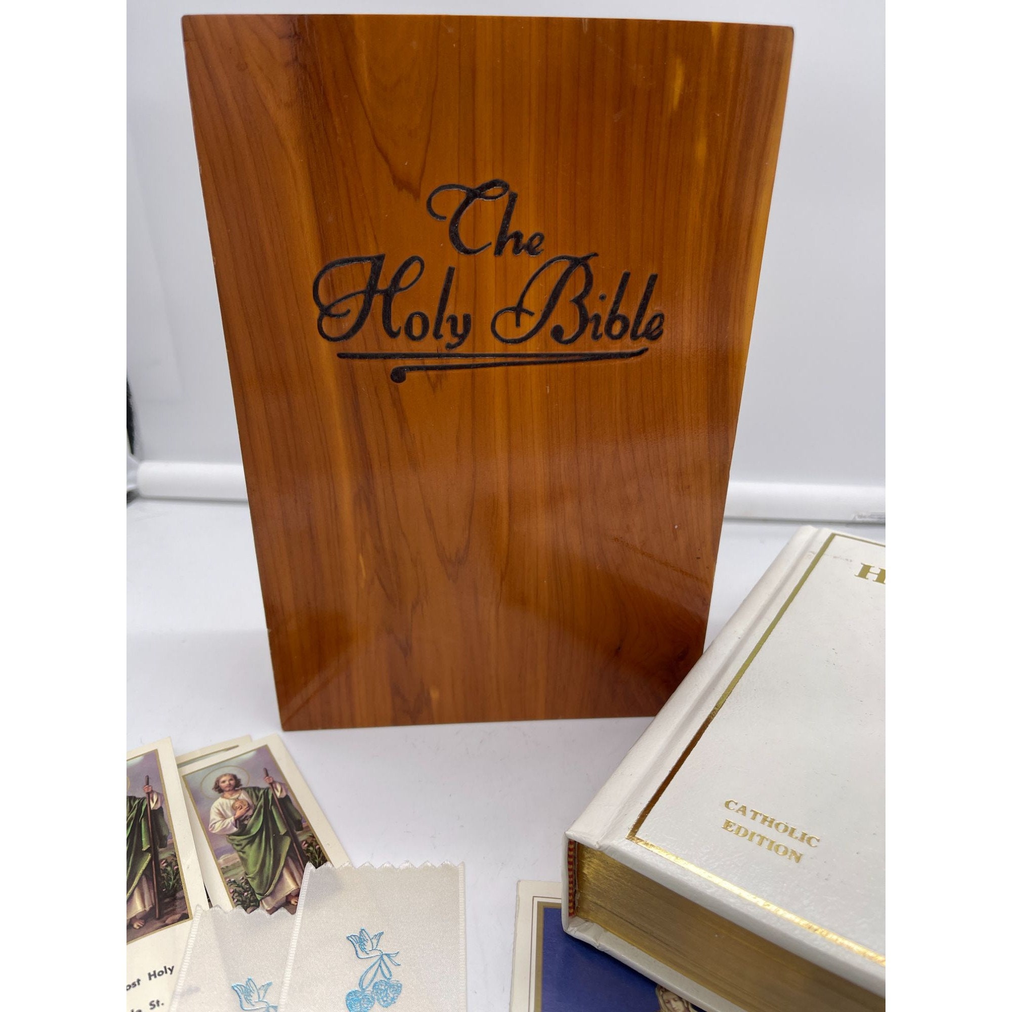Vintage Holy Bible Memorial Catholic Edition in Cedar Wood Box 1976 - Etsy