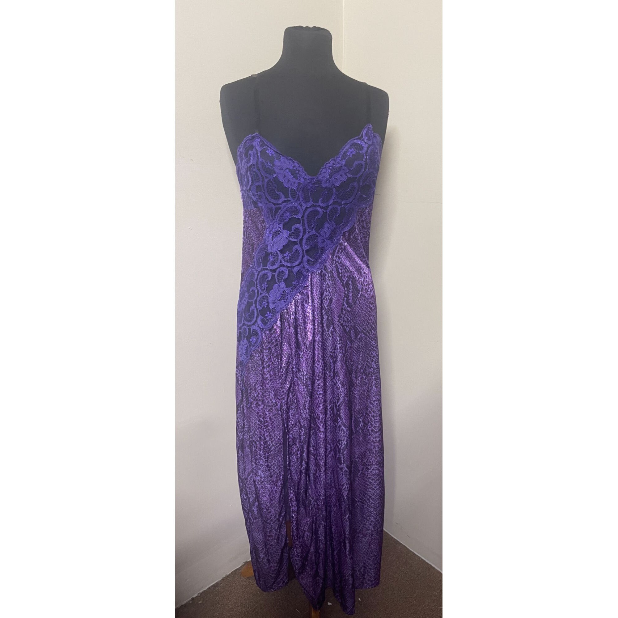 Vintage Nightgown Purple Snakeskin Print With Lace Size M - Etsy