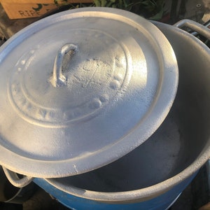 Jamaican Dutch Pot | Cast Iron Dutch Pot | Dutchie or Dutchy | Made in ...