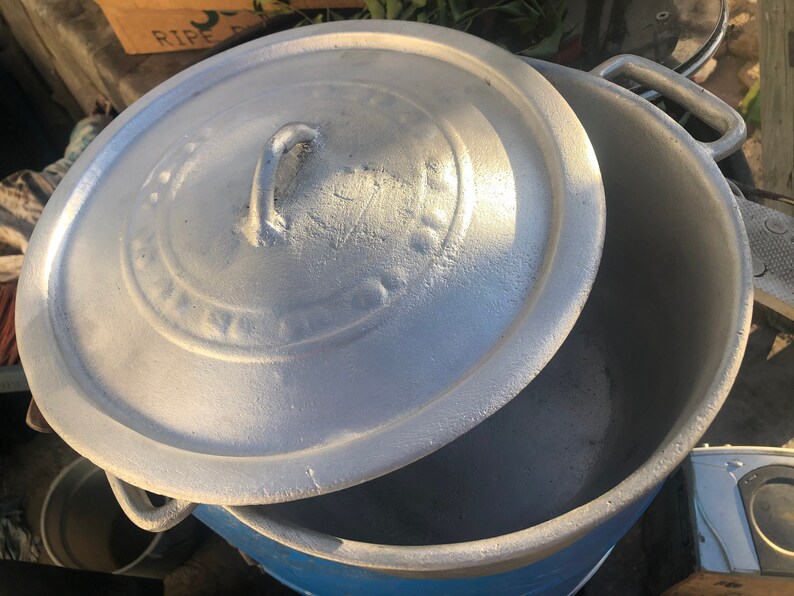 Jamaican Dutch Pot Cast Iron Dutch Pot Dutchie or Dutchy | Etsy Canada