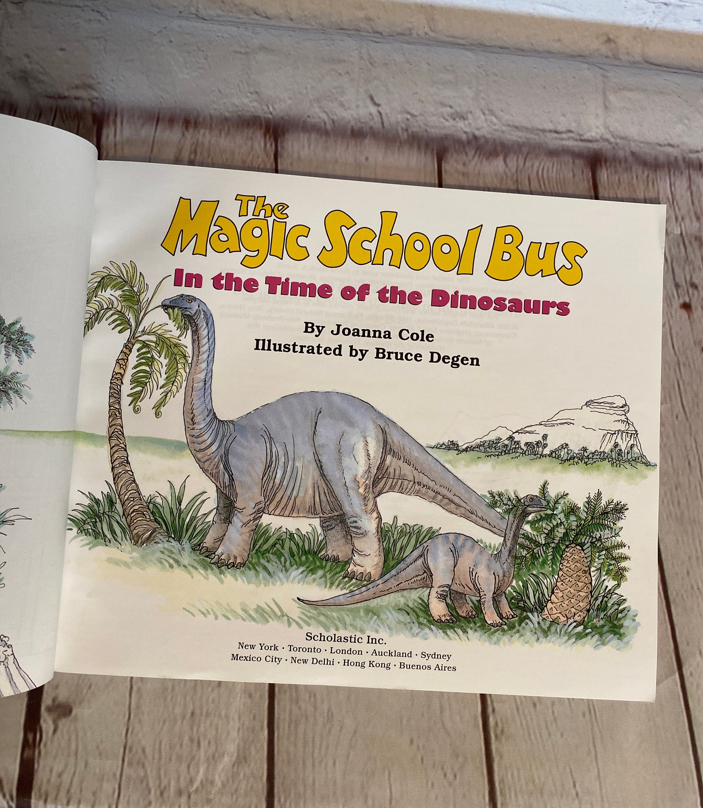 The Magic School Bus in the Time of the Dinosaurs by Joanna Cole ...