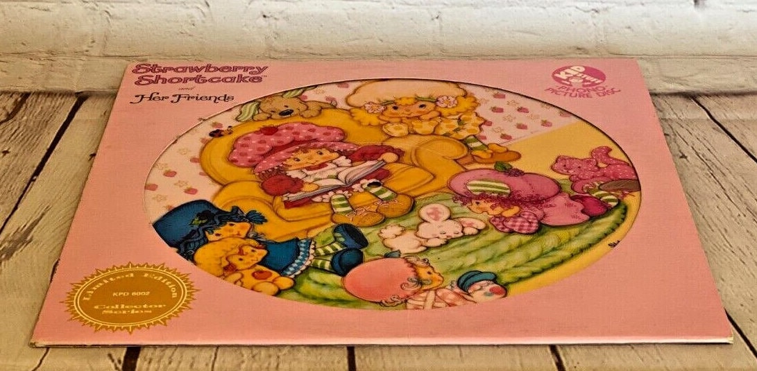 Strawberry Shortcake and Her Friends Limited Edition Collector Series ...