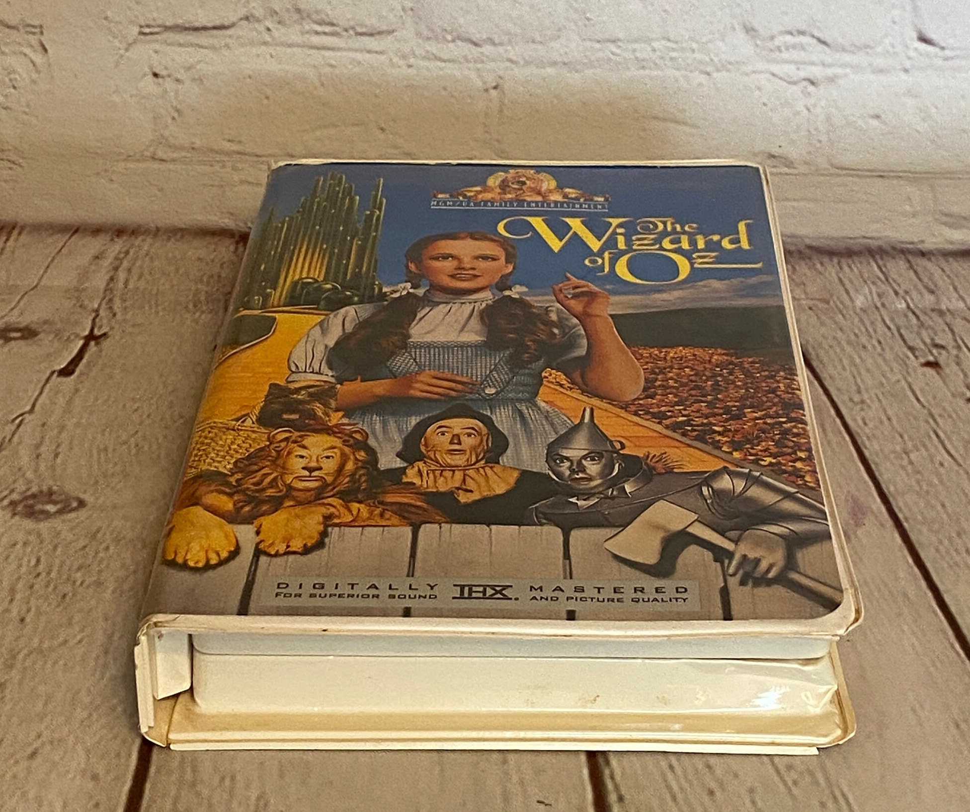 The Wizard of Oz VHS by MGM/UA Home Video 1996 Rated G Run Time 1 Hr 41 ...