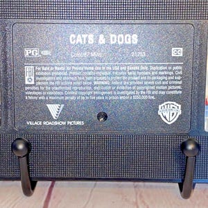 Cats & Dogs VHS by Warner Bros. Family Entertainment 2001 | Rated PG ...