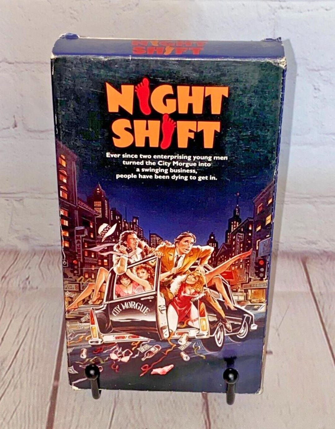 Night Shift VHS by Warner Brothers 1999 | Rated R | Running Time: 106 ...