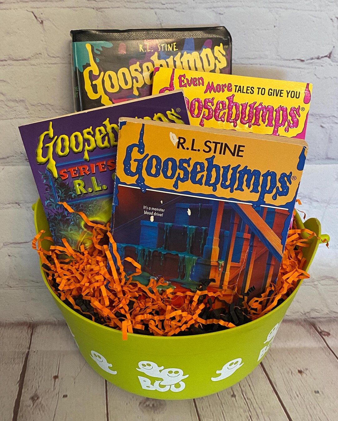 Vintage R.L. Stine "goosebumps" Gift Basket | Includes Chapter Books ...