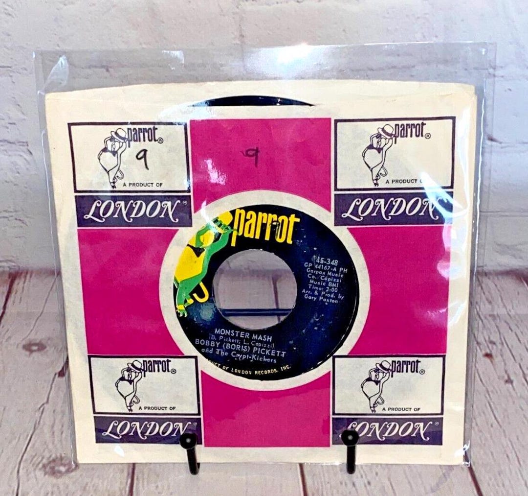 Monsters' Mash Party / Monster Mash by Bobby Pickett and the Crypt ...