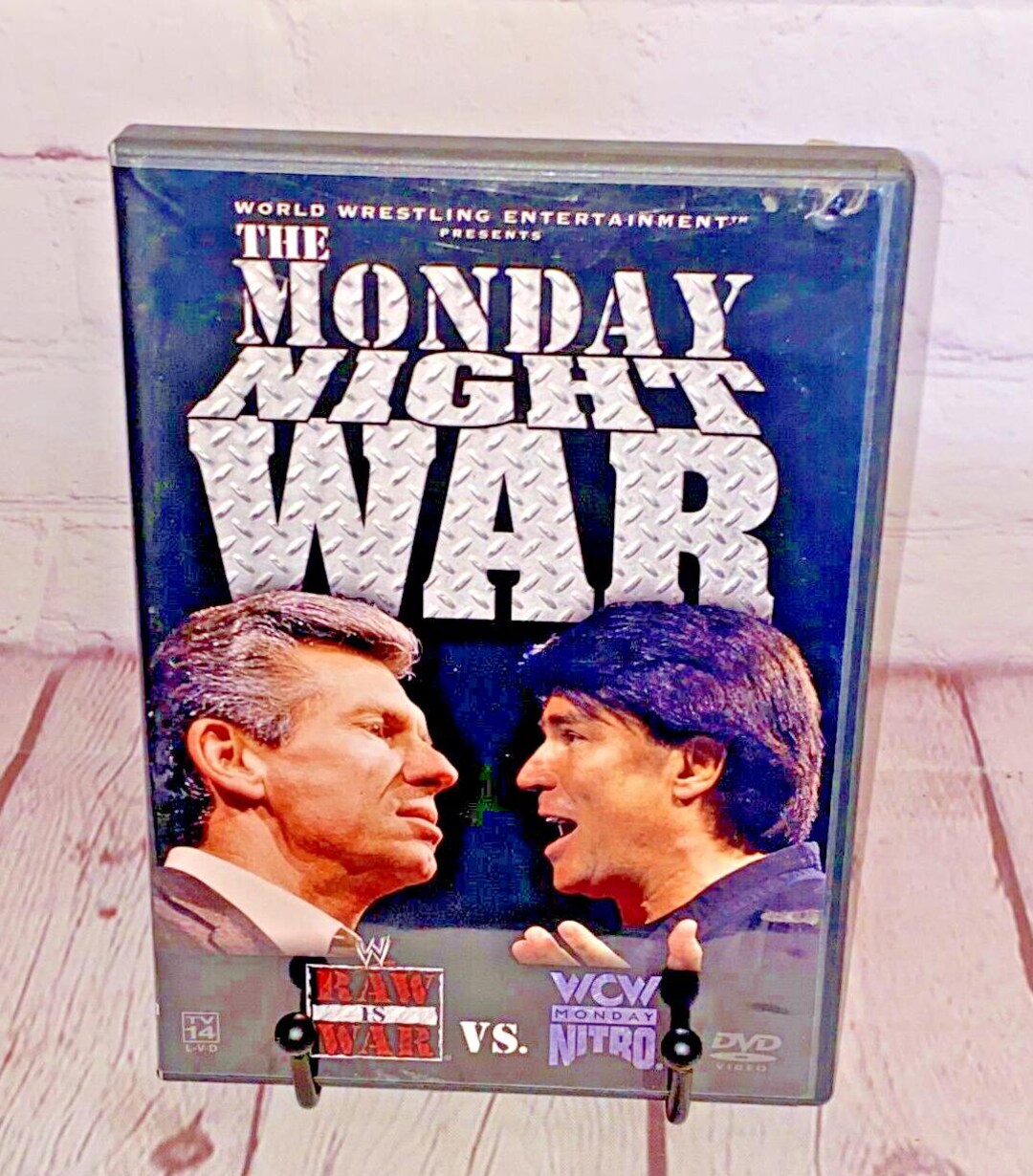 The Monday Night War "raw is War" Vs. "wcw Monday Nitro" DVD by WWE ...
