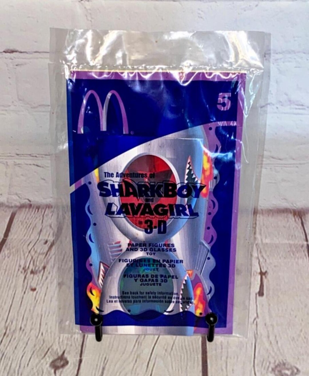 The Adventures of Sharkboy and Lavagirl in 3-D Paper Figures and 3D ...