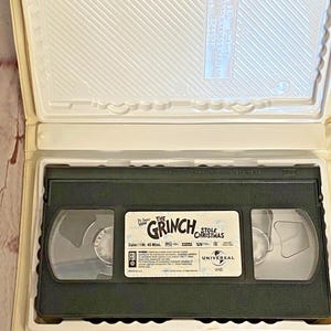 Dr. Seuss' "how the Grinch Stole Christmas" VHS by Universal 2000 ...