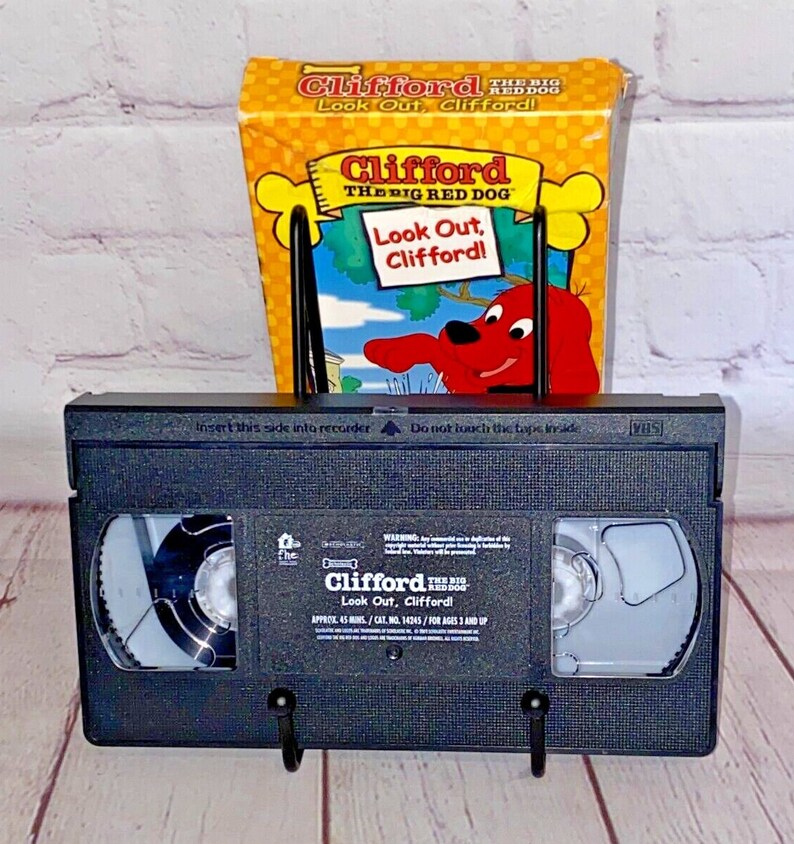 Clifford the Big Red Dog "look Out, Clifford!" VHS by Scholastic 2003 ...