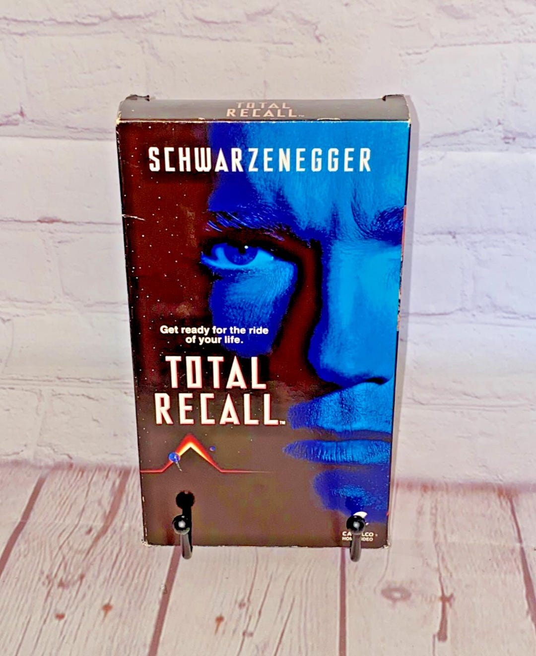 Total Recall VHS by Carolco Home Video 1990 | Rated R | Running Time ...