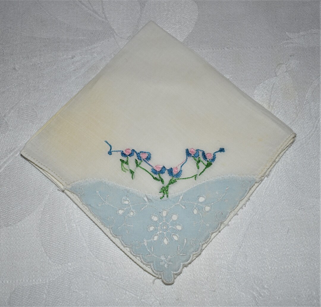Vintage Embroidered Woman's Handkerchief - Etsy