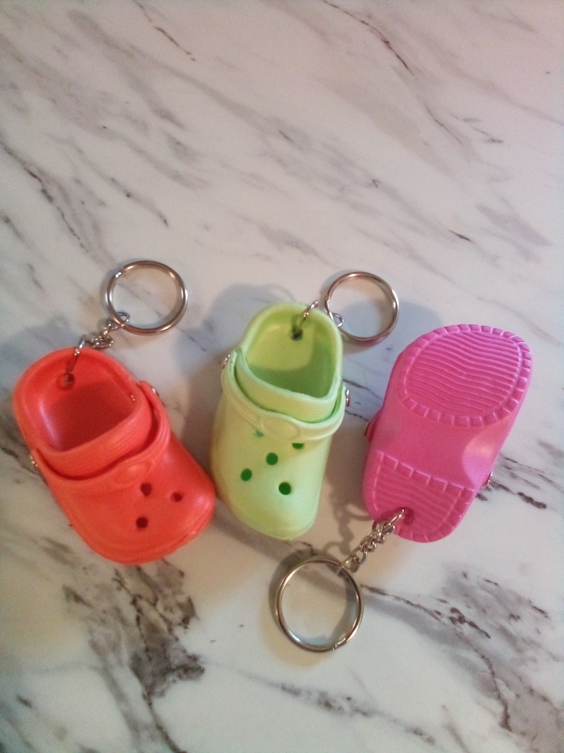 Mini Croc Keychain - Etsy