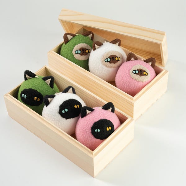 Japanese Cat Plush Keychain - Etsy