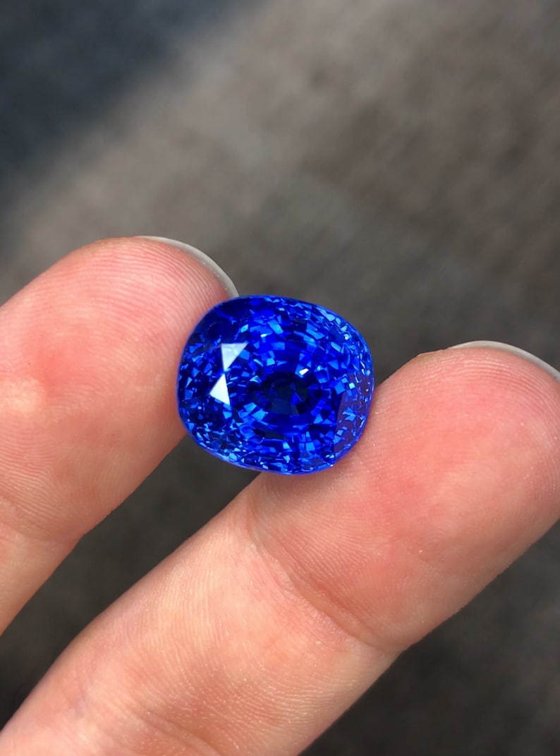 GRS Certified Royal Blue Sapphire Gemstone: 17.55 Carat Cushion Cut - Etsy