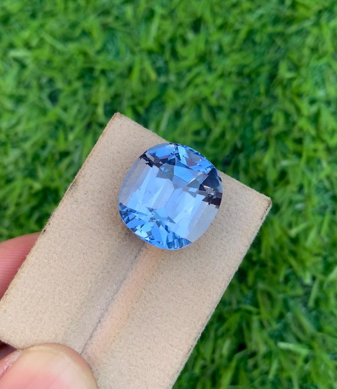 Oval Aquamarine Gemstone: Santa Maria Blue, 19 Carat Loose Stone - Etsy