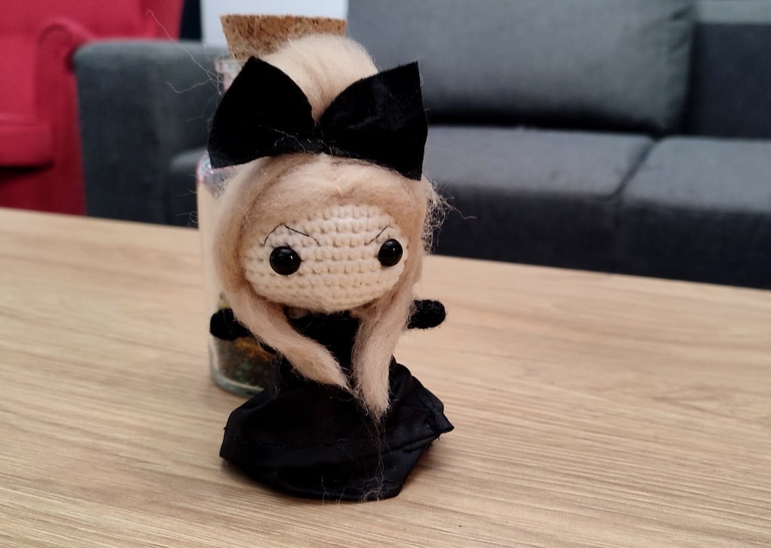 RPDR Drag Queen ALASKA Trashbag Dress - Rupauls Drag Race Contestant ...