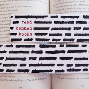 Read Banned Books Bookmark Anti Censorship Librarian Gift for Readers ...