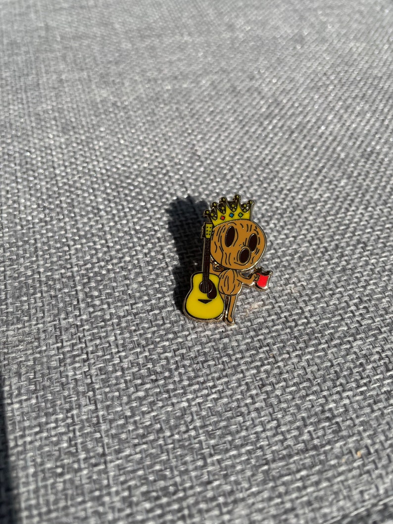 Woodman Hilda Netflix Enamel Pin Plus Random Hilda Character - Etsy