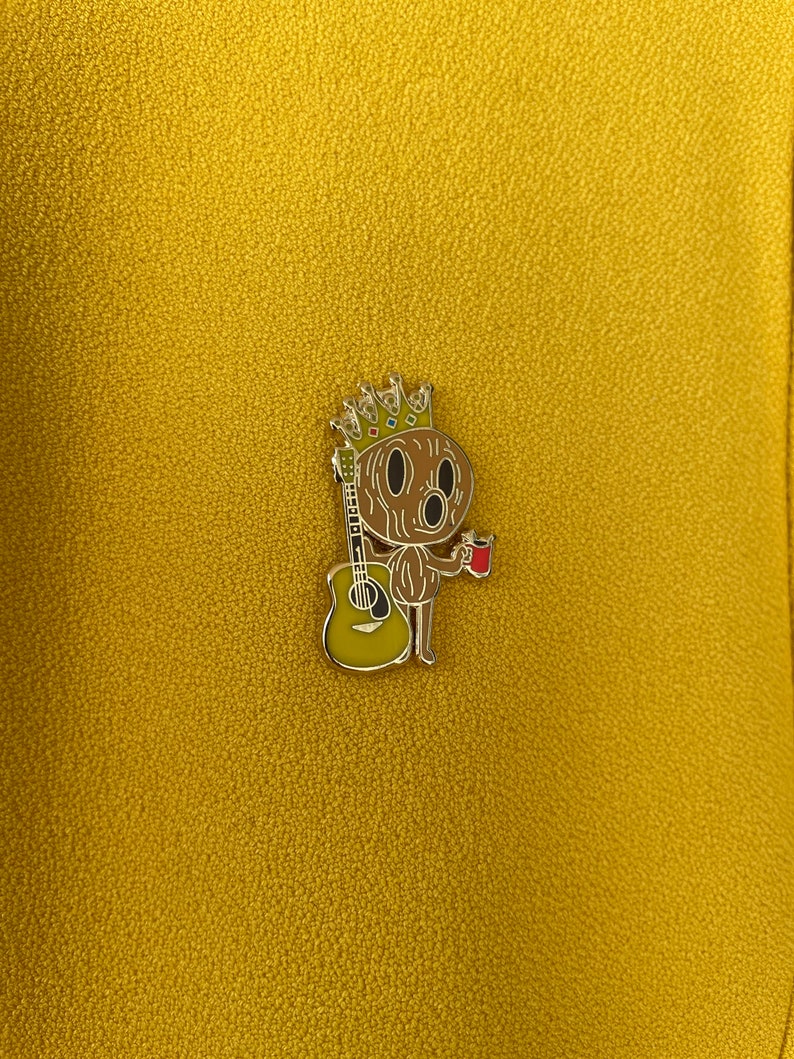 Woodman Hilda Netflix Enamel Pin Plus Random Hilda Character - Etsy