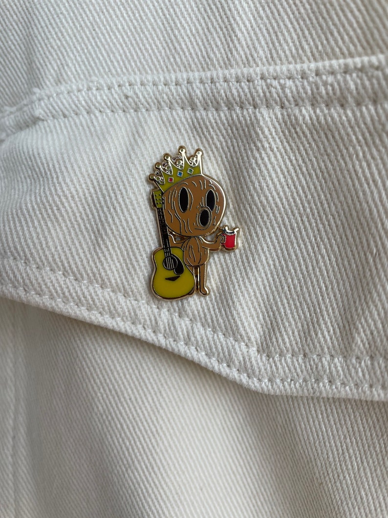 Woodman Hilda Netflix Enamel Pin Plus Random Hilda Character - Etsy