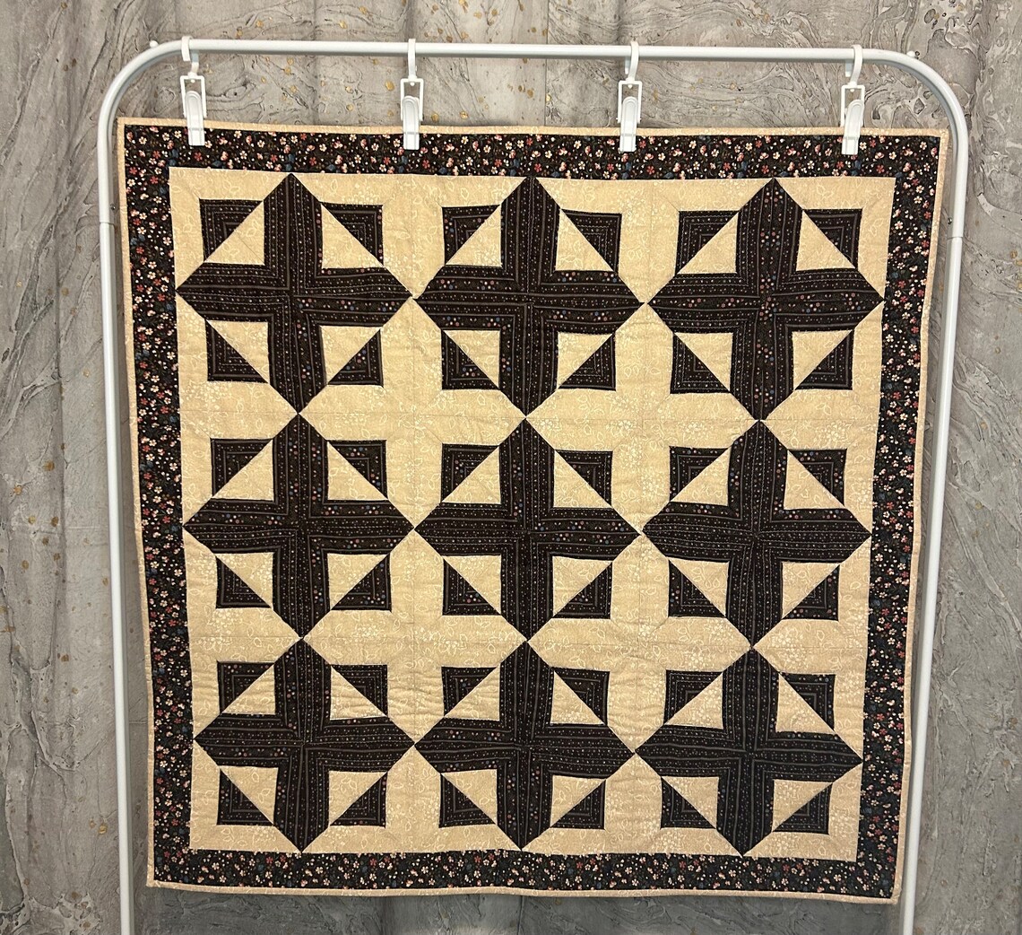 Repeating Crosses Quilted Wall Hanging - Etsy