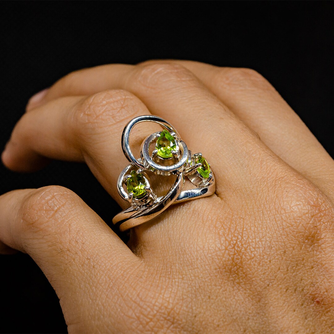 Cluster Peridot Silver Ring, Wedding Peridot Ring, Cocktail Peridot ...