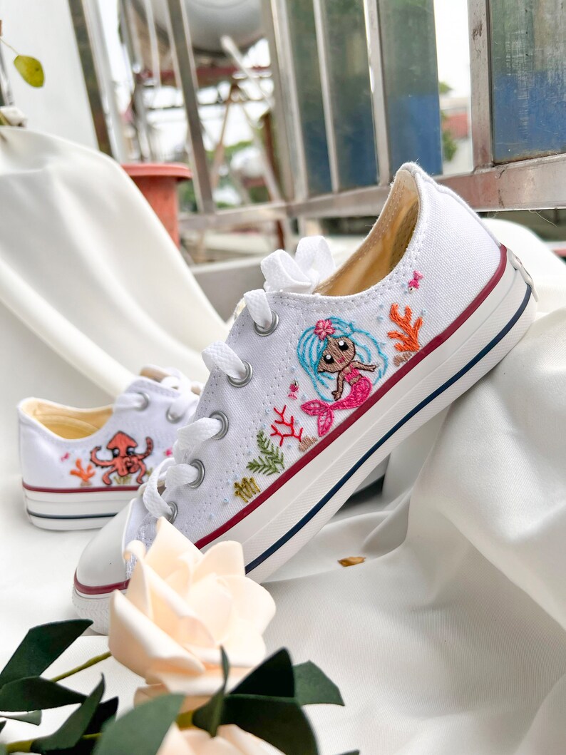 Embroidered Converse Chuck Taylor Low Tops/custom Low Converse - Etsy