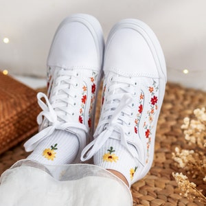 Bridal Flowers Embroidered Vans Wedding, Custom Vans Embroidered ...