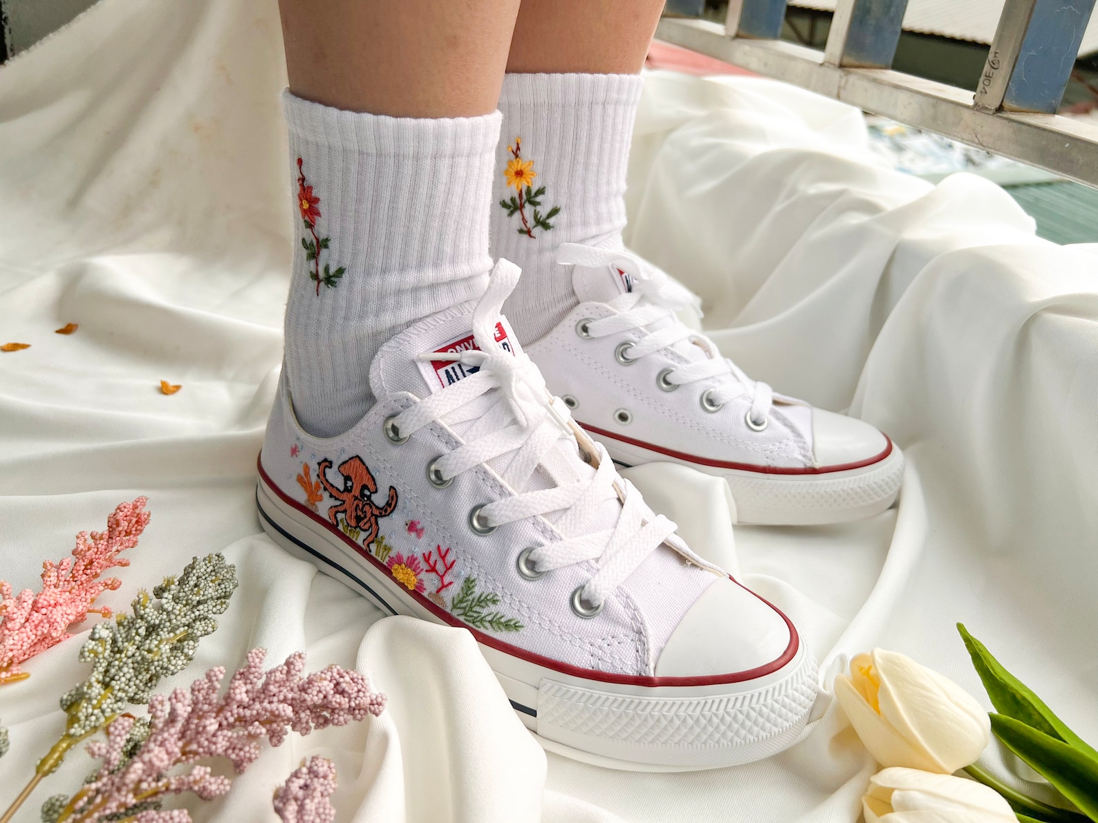Embroidered Converse Chuck Taylor Low Tops/custom Low Converse - Etsy