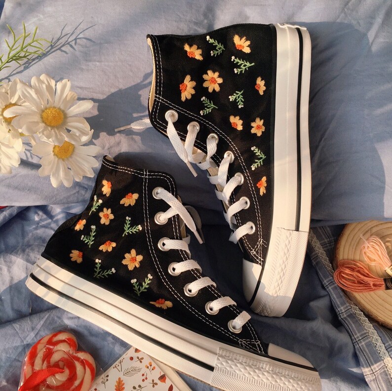 Embroidered Converse Shoes/ Flower Converse Shoes/ Converse - Etsy