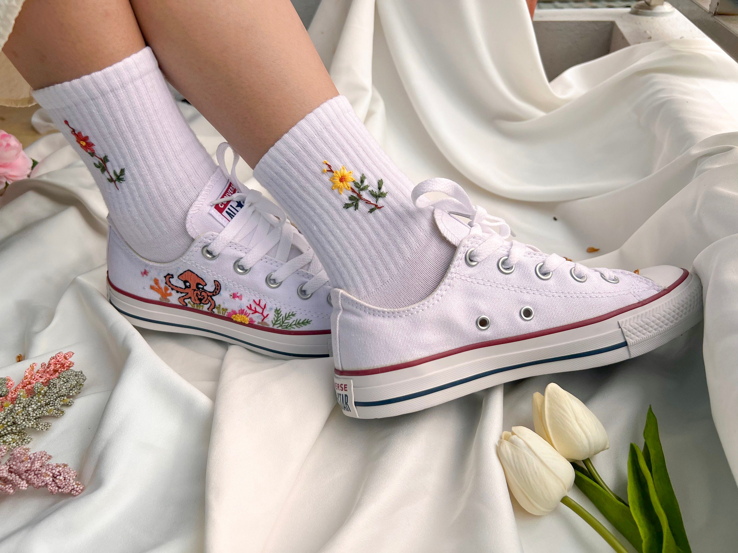 Embroidered Converse Chuck Taylor Low Tops/custom Low Converse - Etsy