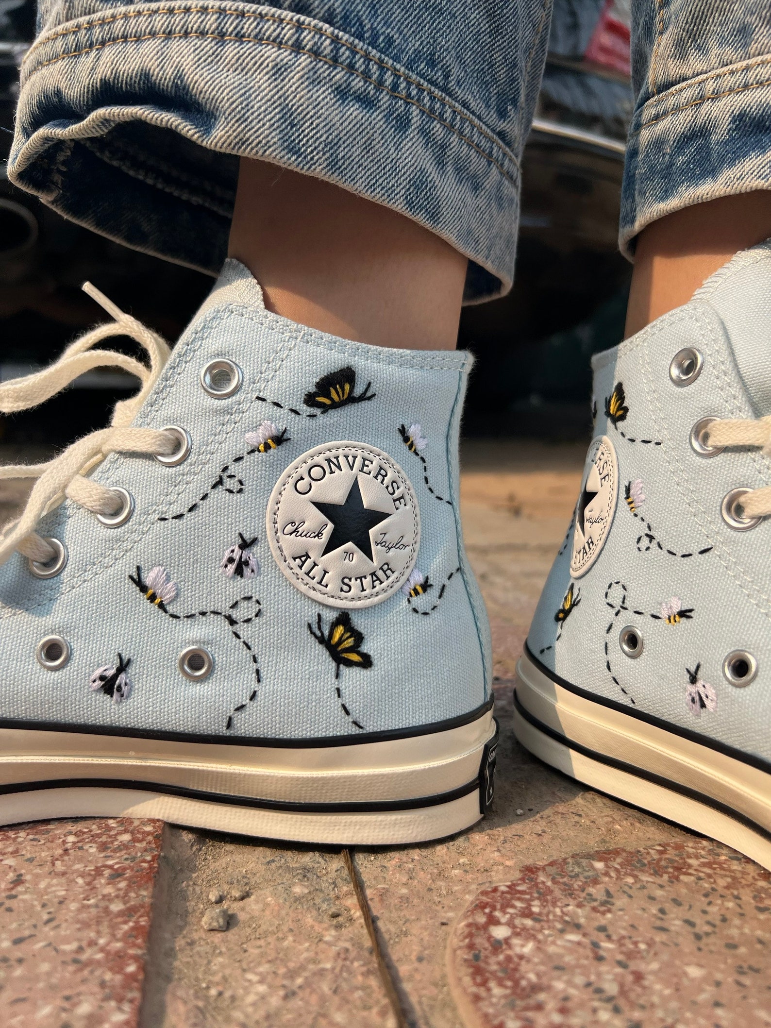 Embroidered Converse/converse High Tops Garden of Chrysanthemums ...