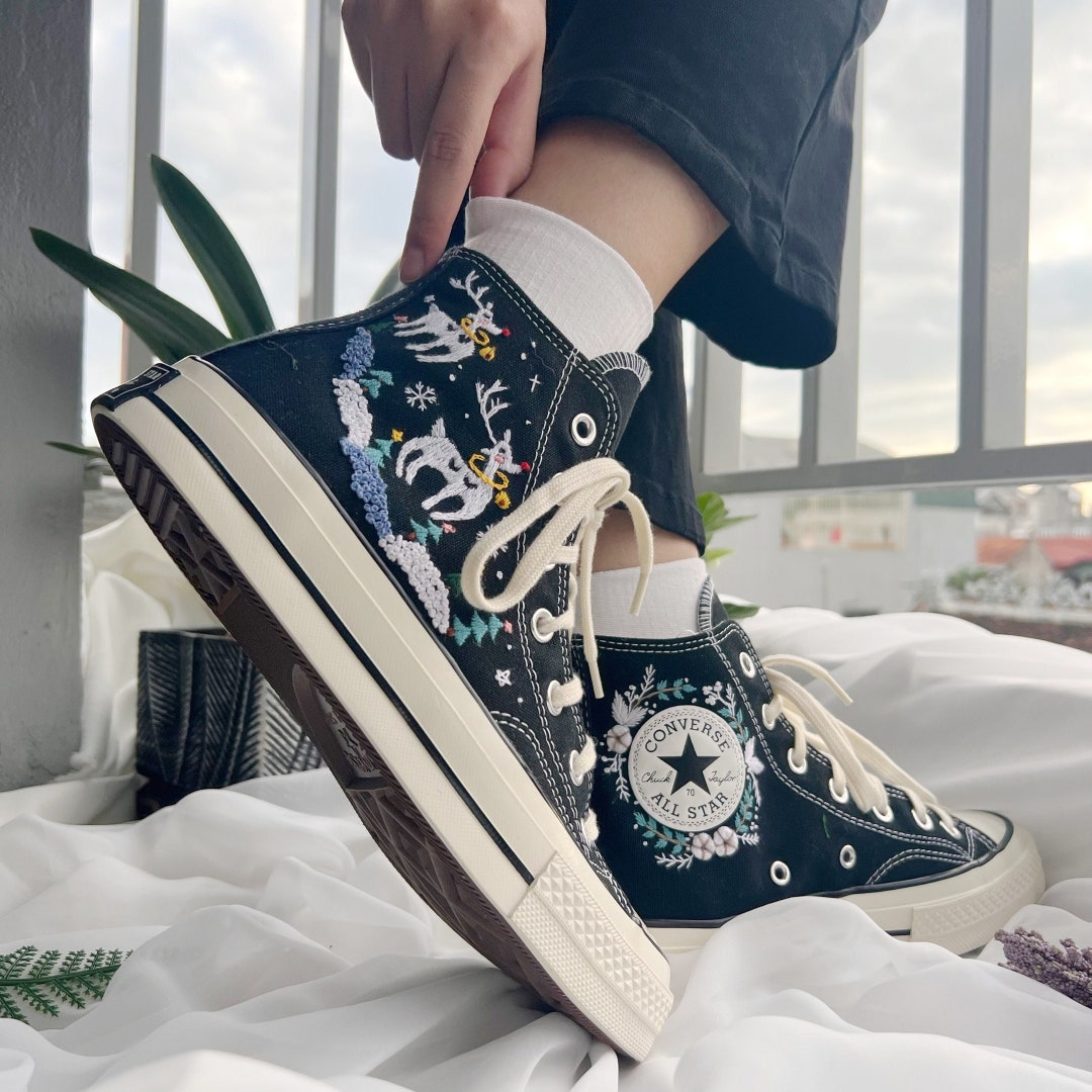 Embroidered Converse/custom Converse/converse High Tops Christmas ...