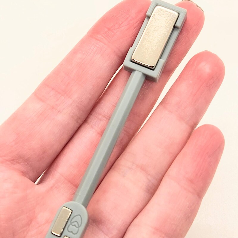 Nail Art Magnet - Etsy