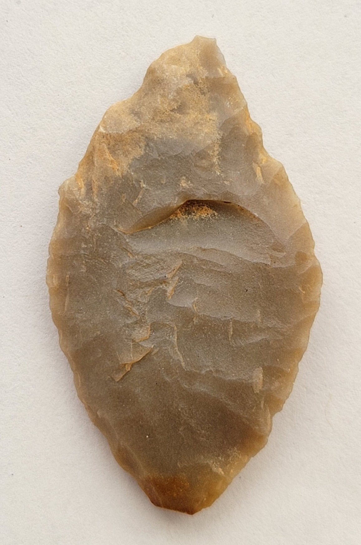 STONE AGE NEOLITHIC 8000-4000BCE Flint Arrowhead, length 33mm X Width ...