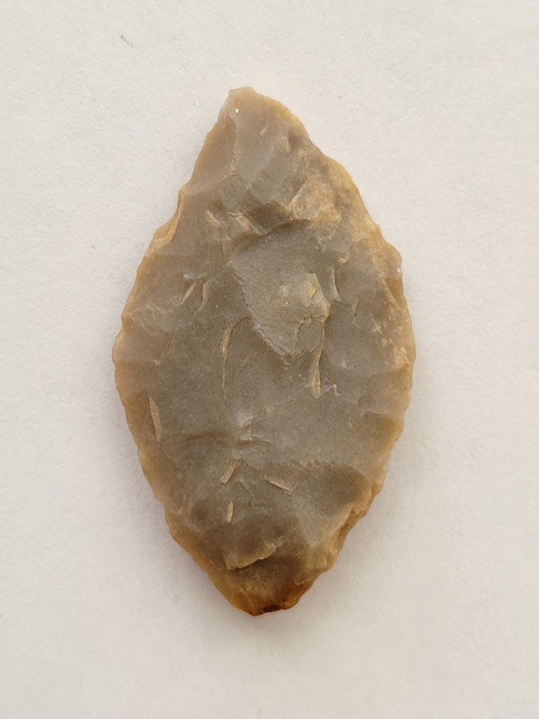 STONE AGE NEOLITHIC 8000-4000BCE Flint Arrowhead, length 33mm X Width ...