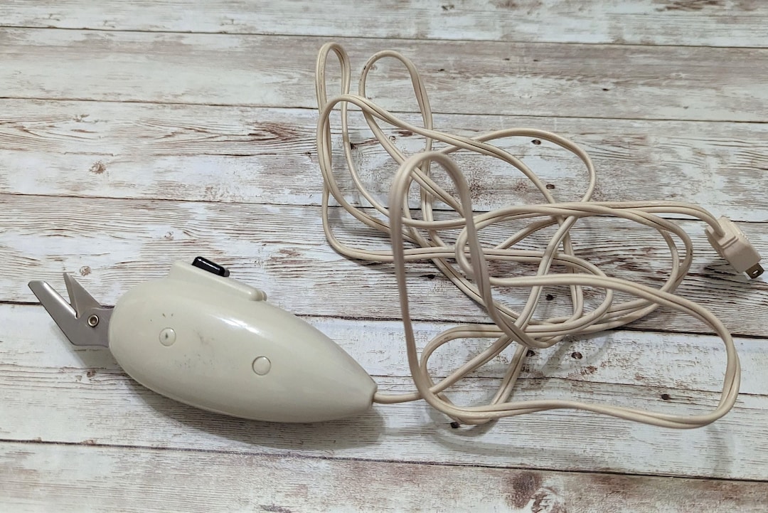 Dritz Electric Scissors L.R. 13802 Switzerland White CAT NO 716 -in ...