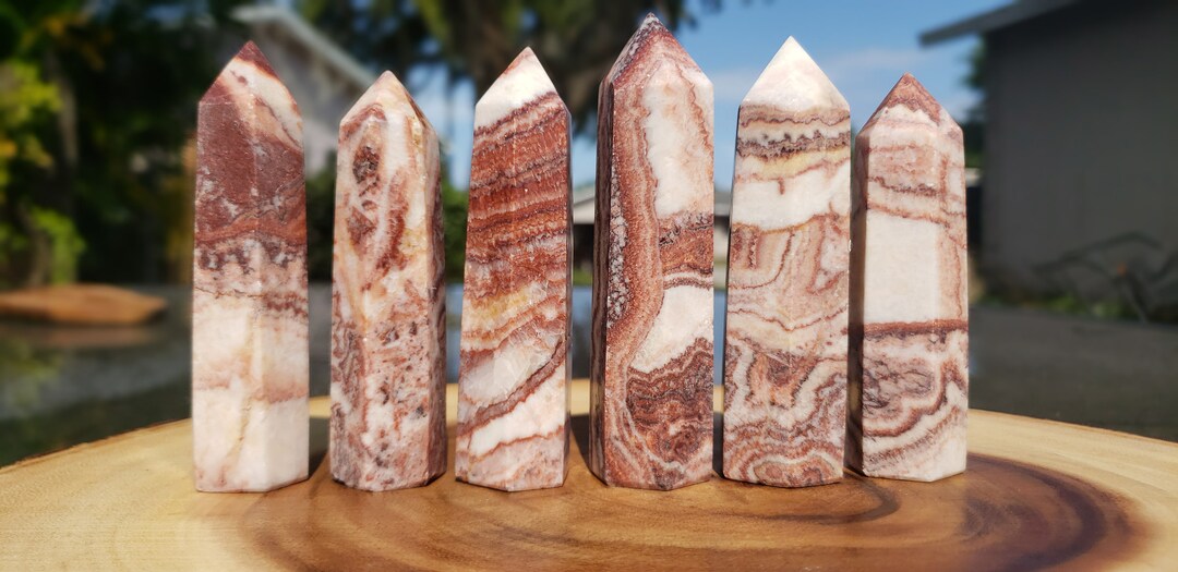 Roter Banded Calcit Punkt Banded Calcit Point Crystal Point Porkstone ...