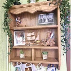 P98 Solid Pine Traditional Kitchen Cabinet With Pegs Wall Mounted ...