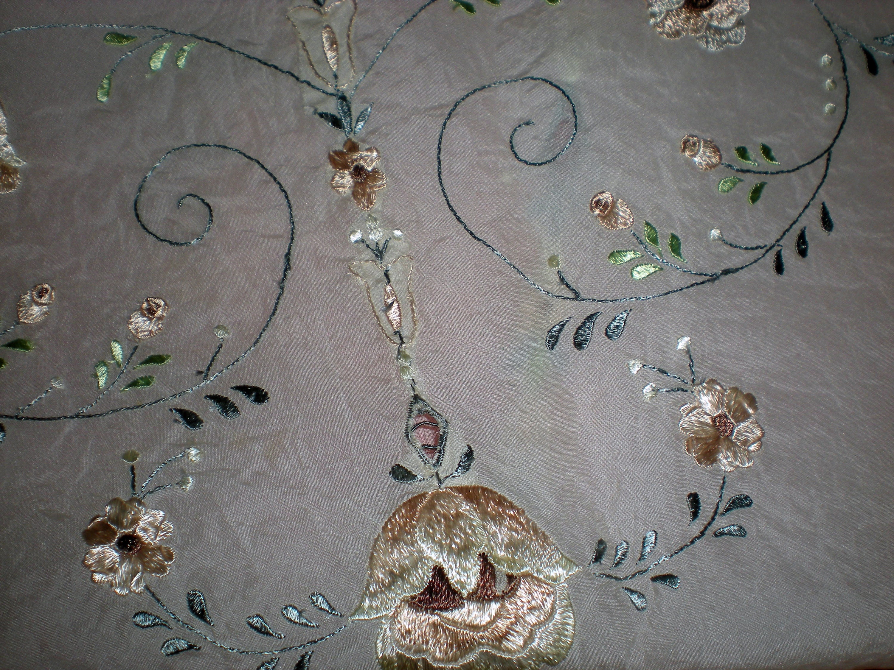 Vintage Floral Hand Embroidered Round Organza Tablecloth 178 Cm/ 70 ...