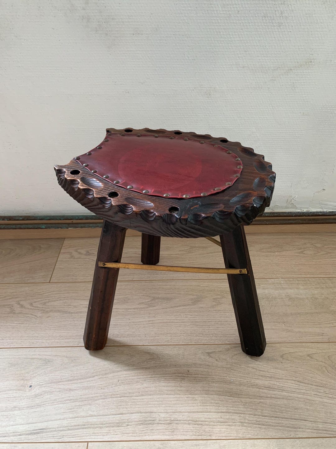 Rustic Tripod Stool, Vintage Barn Carved Wood Stool, Country Farmhouse ...