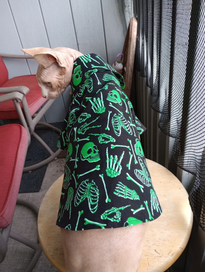 Skull and Bones Snap Button up Sphynx Shirt Glow in the Dark - Etsy