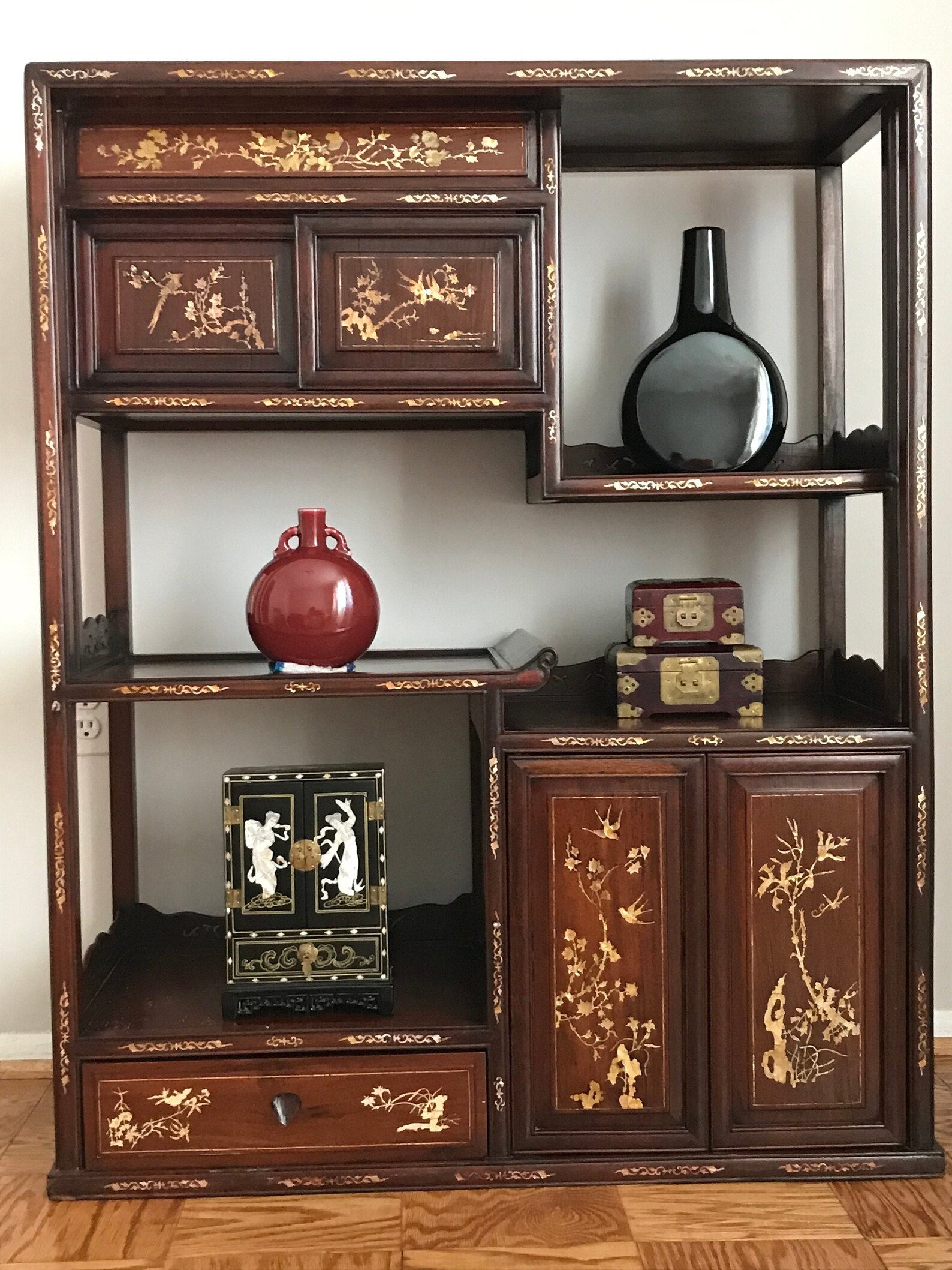 Reproduction: Vintage Asian Display Cabinet | Etsy