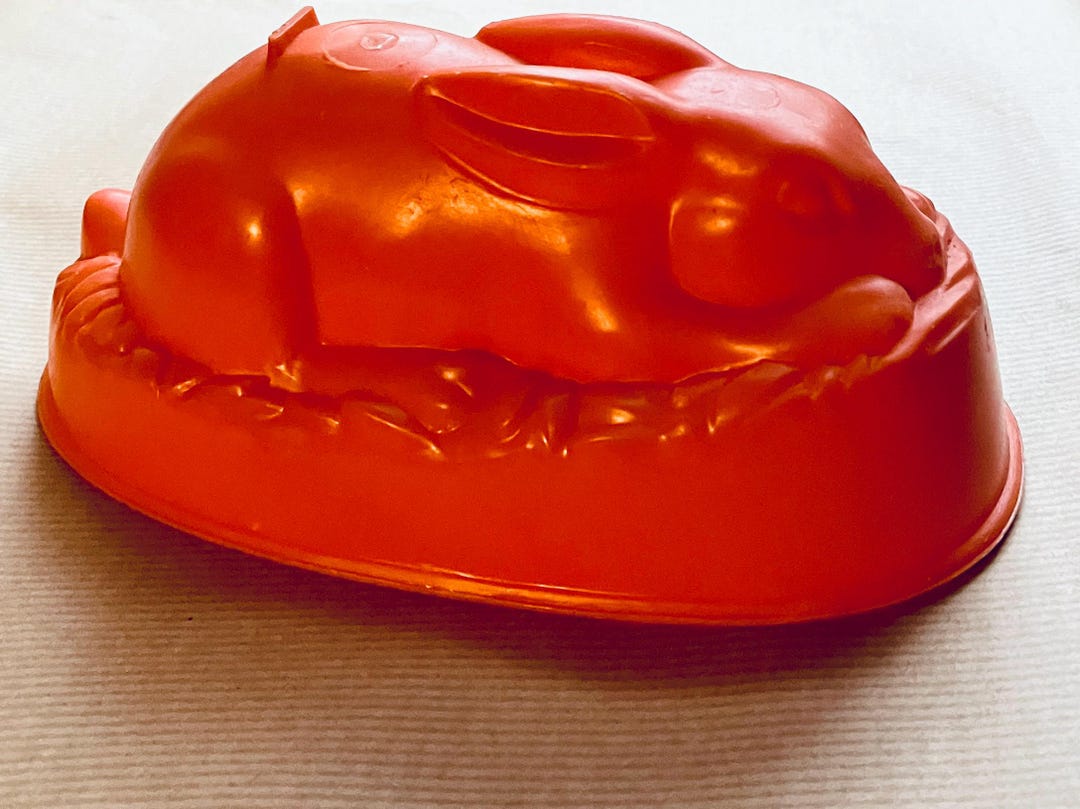 Classic Rabbit Jelly Mould Vintage 1970s Orange Plastic Party Jelly ...