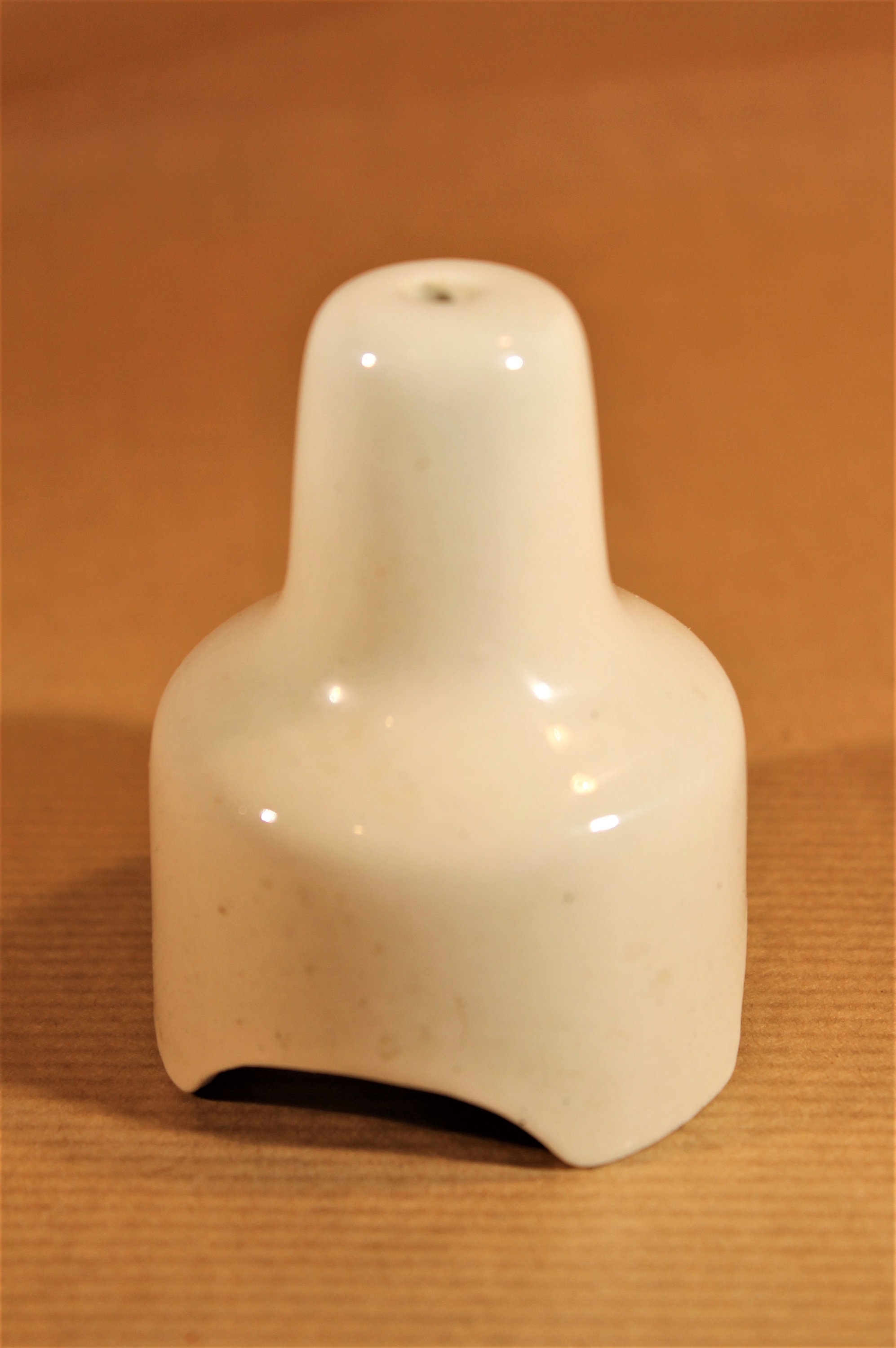 Vintage Ceramic Pie Funnel 1940s Props up the Pastry - Etsy