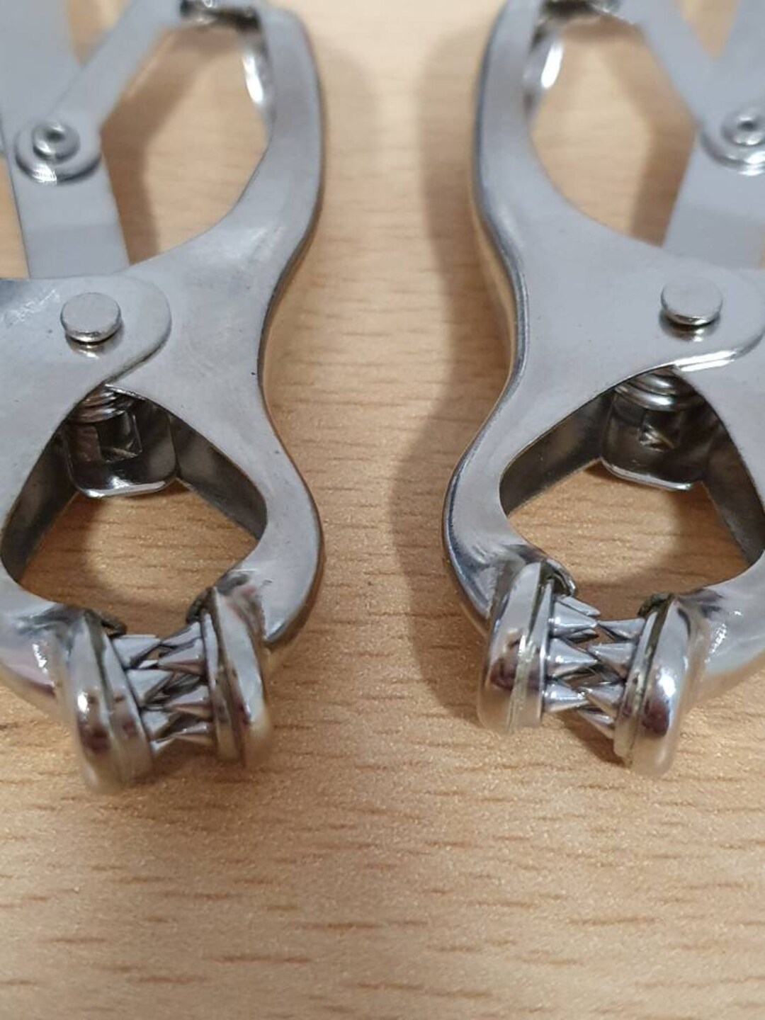 Spiked Clover Nipple Clamps pair bdsm Pain Fetish Torture Mistress Spiked Clover Nipple Clamps pair bdsm Pain Fetish Torture Mistress